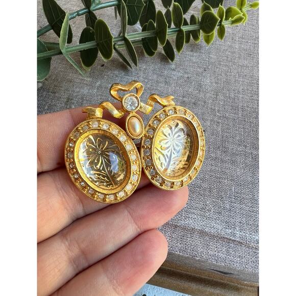 Vintage | Jewelry | Vintage Joan Rivers Brooch Pin Rare Book Piece ...